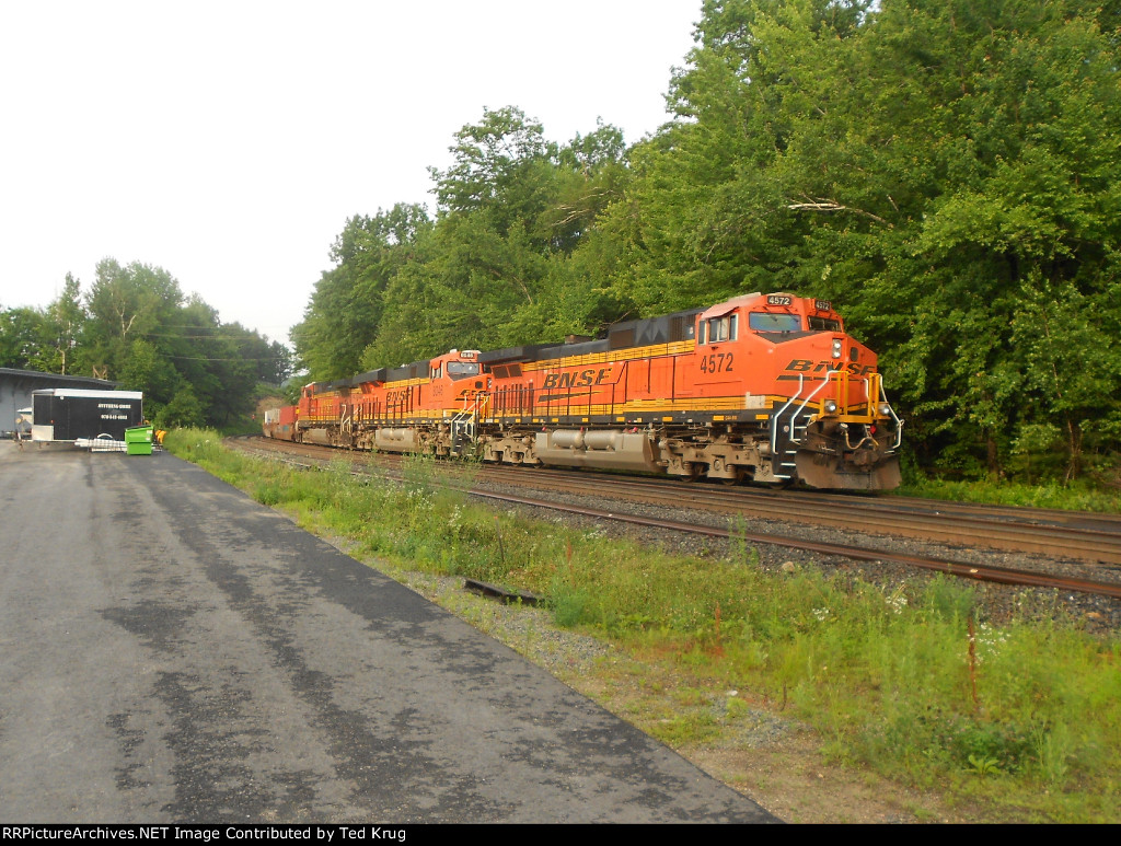 BNSF 4572, 8046 & 4349
